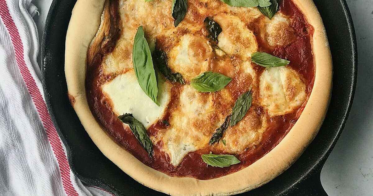 FabFlour | Frying-pan pizza recipe