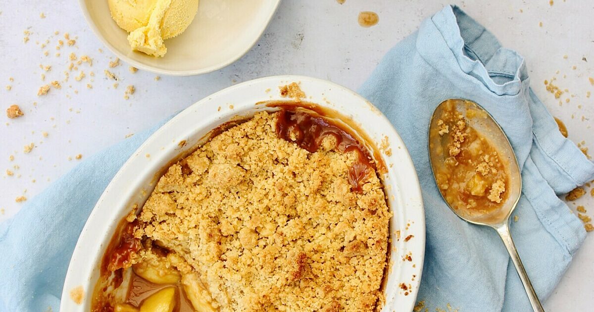 FabFlour | Toffee apple crumble recipe