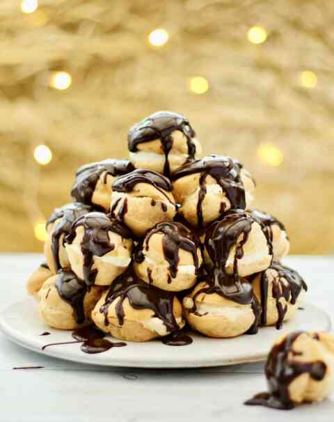 FabFlour | Baileys profiterole stack recipe